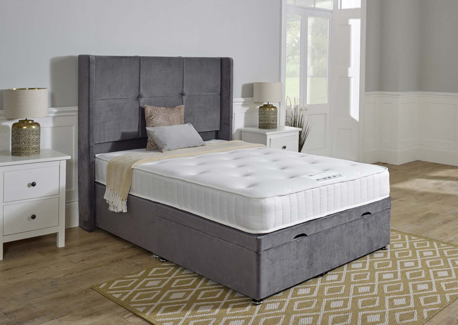BROOKLYN - Shakespeare Beds